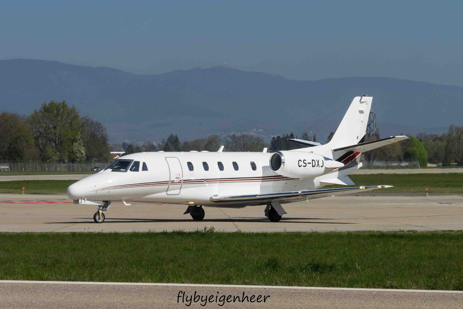 FLUGZEUGE Privatjets etc: CS-DXJ Cessna 560XL Citation XLS C56X > NJE