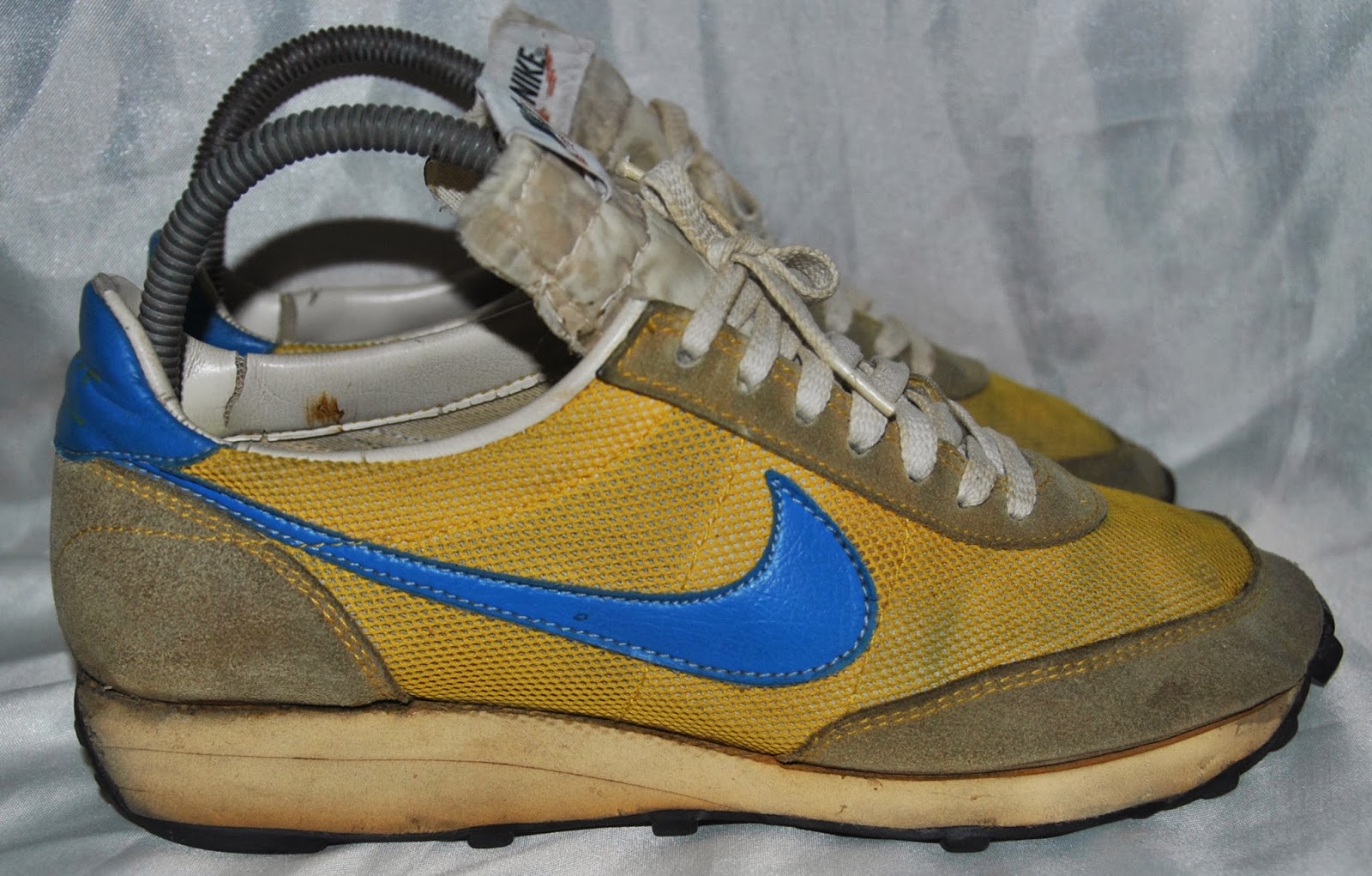 Kopa Bundle: Vtg Nike LDV 1978 shoes-6.5UK