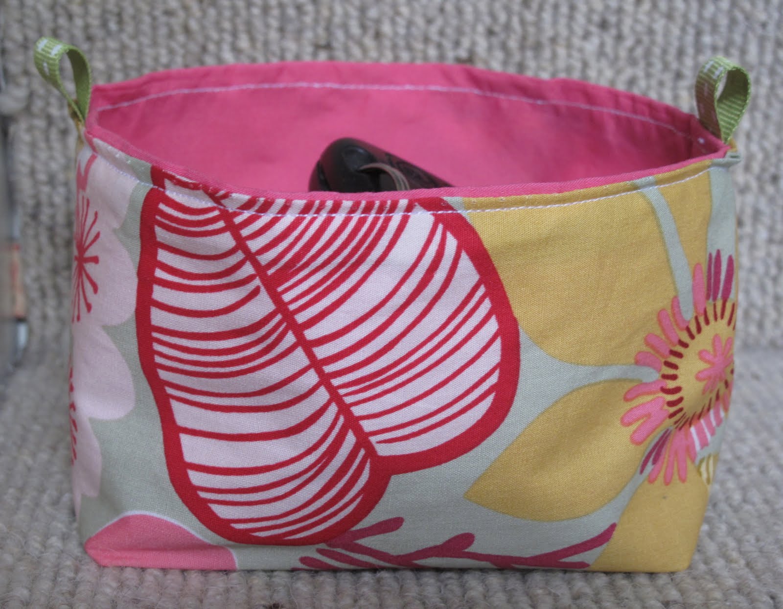 Crafty Christmas Club: Fabric basket tutorial