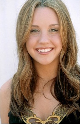 Amanda Bynes hairstyles - blondelacquer