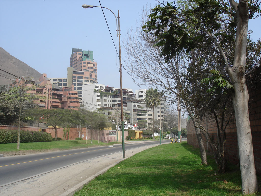 Los Cerros de Camacho y Las Casuarinas en - Lima - Perú