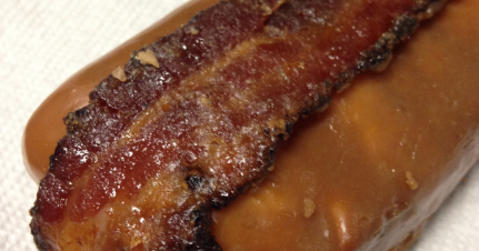 Danielle's Dish: Review: Maple Bacon Long John