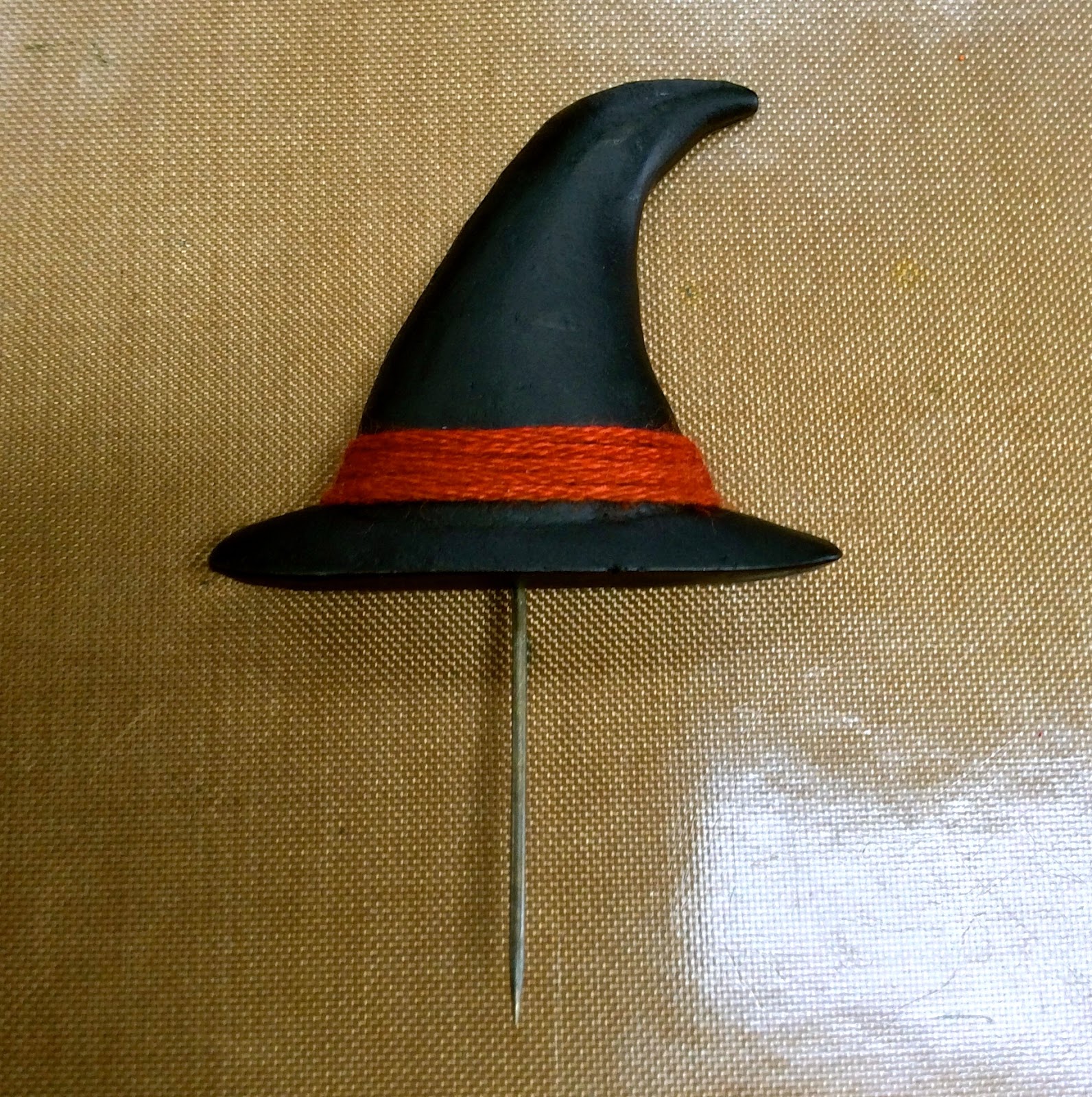 Studio 490: distress spray stain & string...