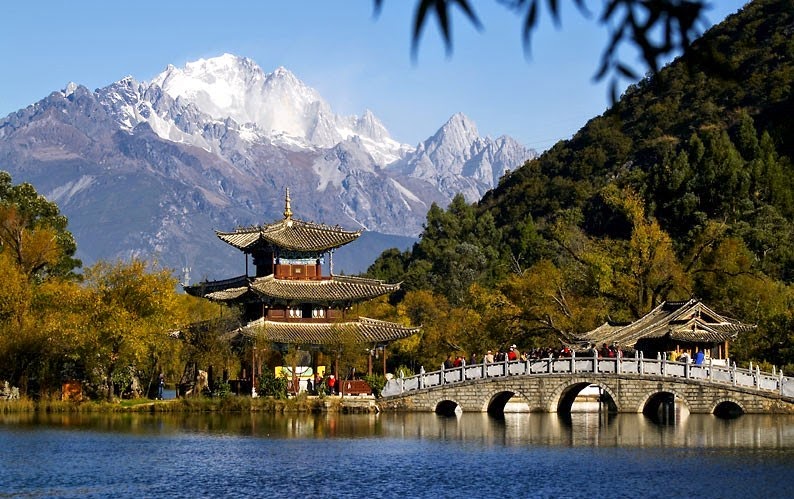 It's what i do: Ride to China ; The search for the Lost Horizon ...