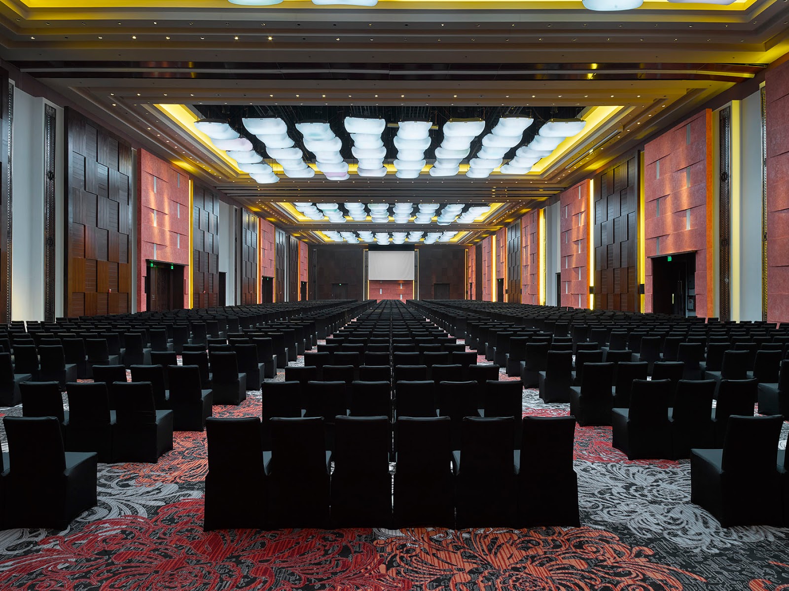 THE MARRIOTT GRAND BALLROOM NOW OPEN - Lakwatserong Tsinelas