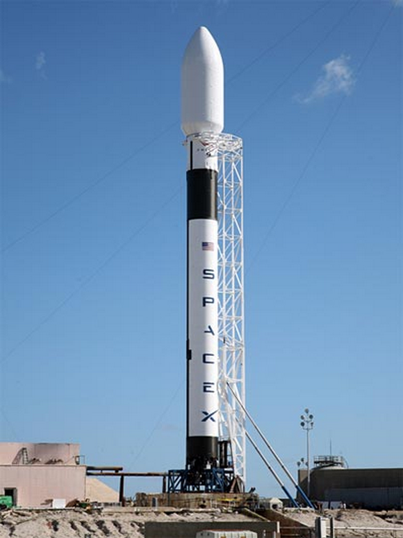 desarrollo defensa y espacio: Final Falcon 9 v1.1 rolls out for static ...