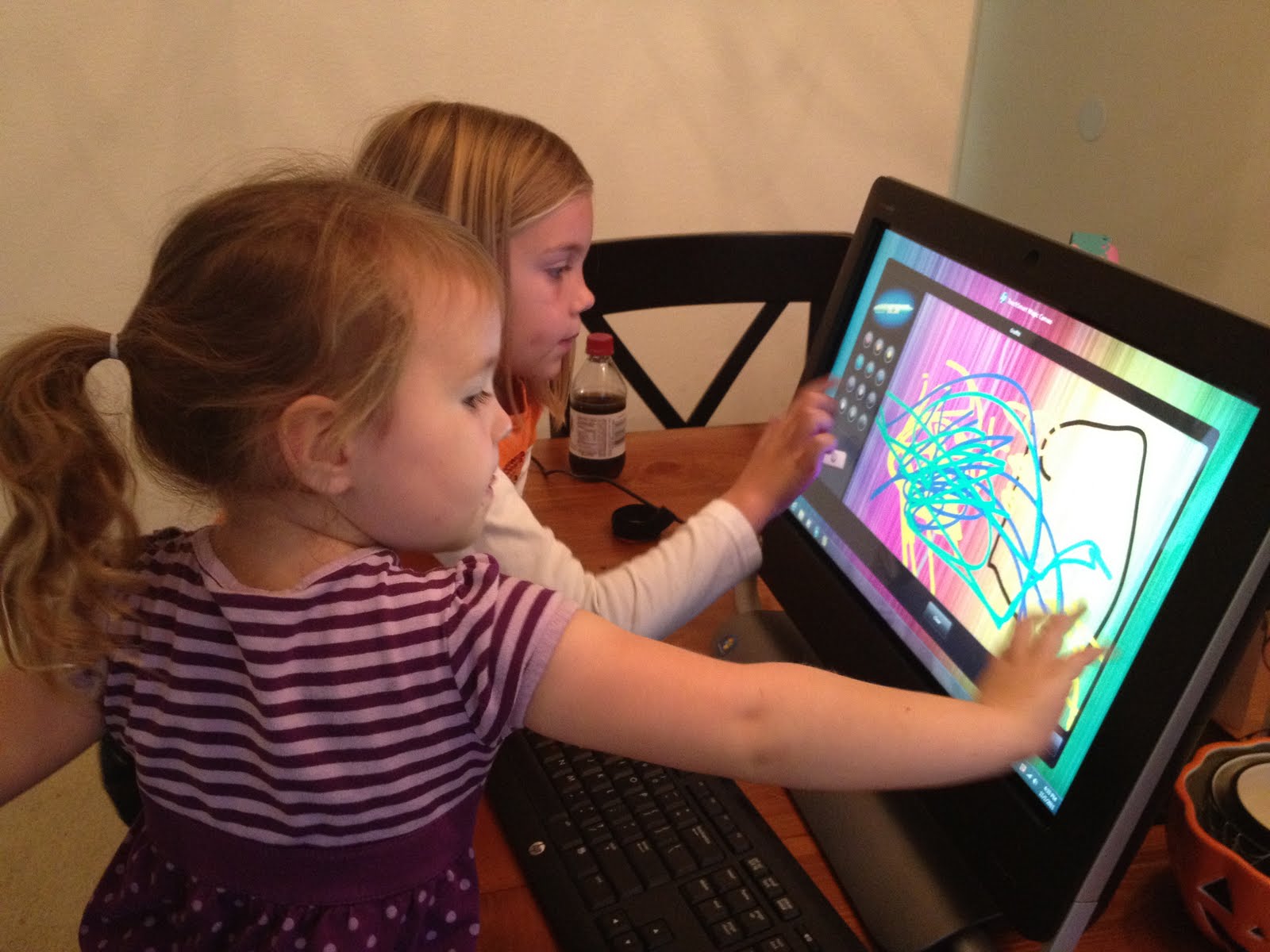 Be Different...Act Normal: HP TouchSmart 320 PC Review and Giveaway