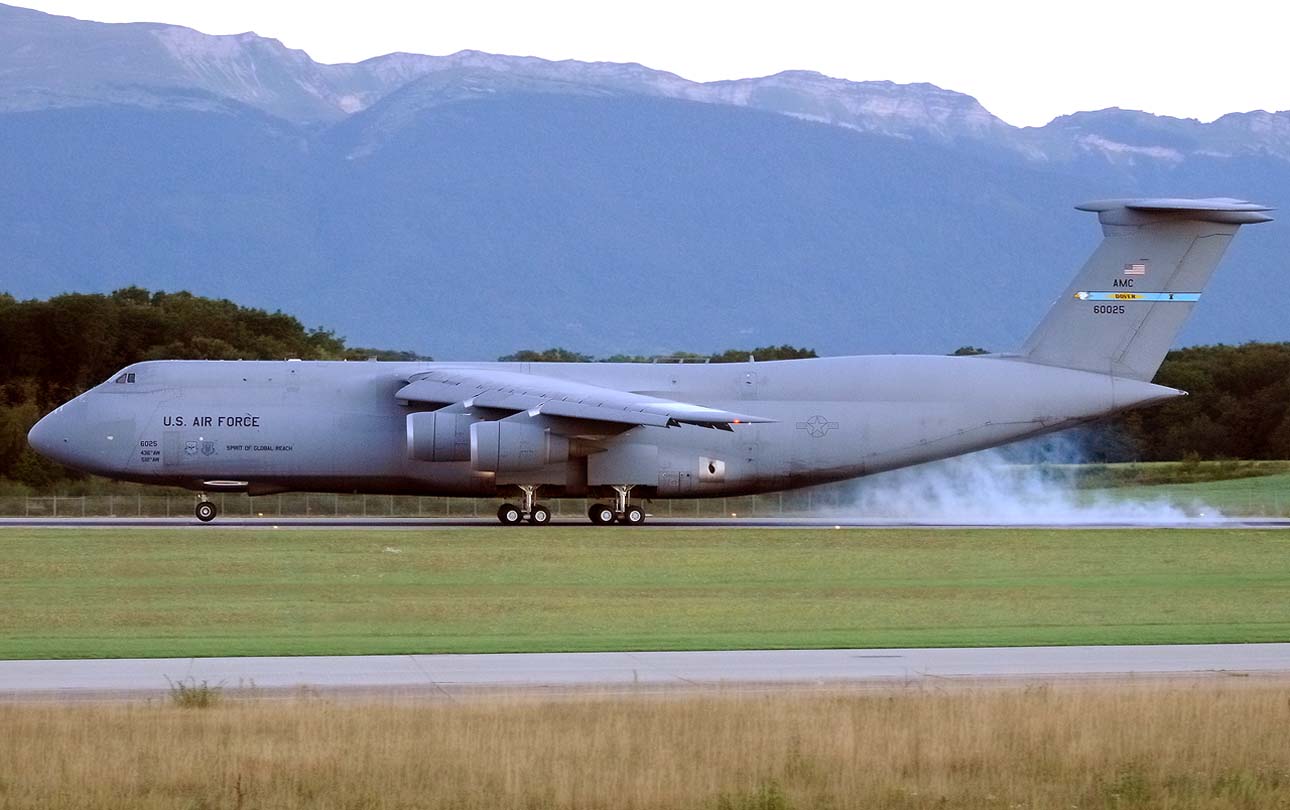 nhungdoicanh: Lockheed Martin C-5M Super Galaxy