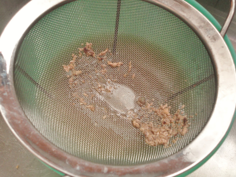 Frugal Foodie Mama: Making Small Batch Homemade Chicken Broth