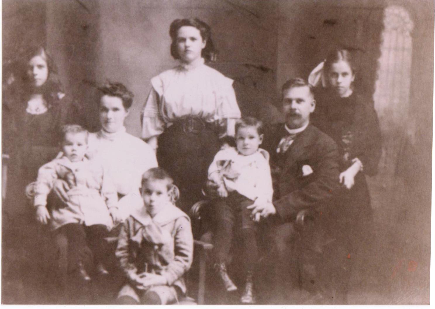 William Fox Pinhey & Family: Staying in Canada - Thomas Knevitt Pinhey ...