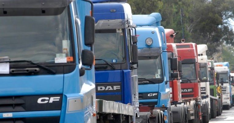 ΣΤΑ ΒΟΡΕΙΑ ΤΗΣ ΑΤΤΙΚΗΣ: Για τον Διοικητή Τροχαίας Καπανδριτίου,και τον ...
