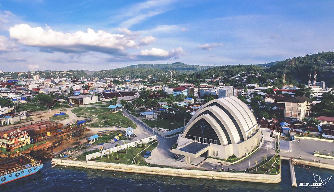 21 Tempat Wisata di Kota Ambon yang Wajib Dikunjungi | Bagikan