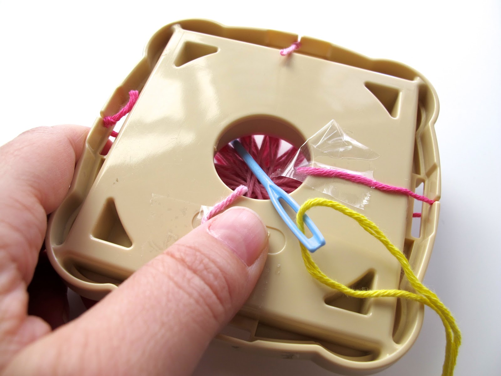 Addicted to Making: English Daisies, Flower Looms & King Henry VIII...