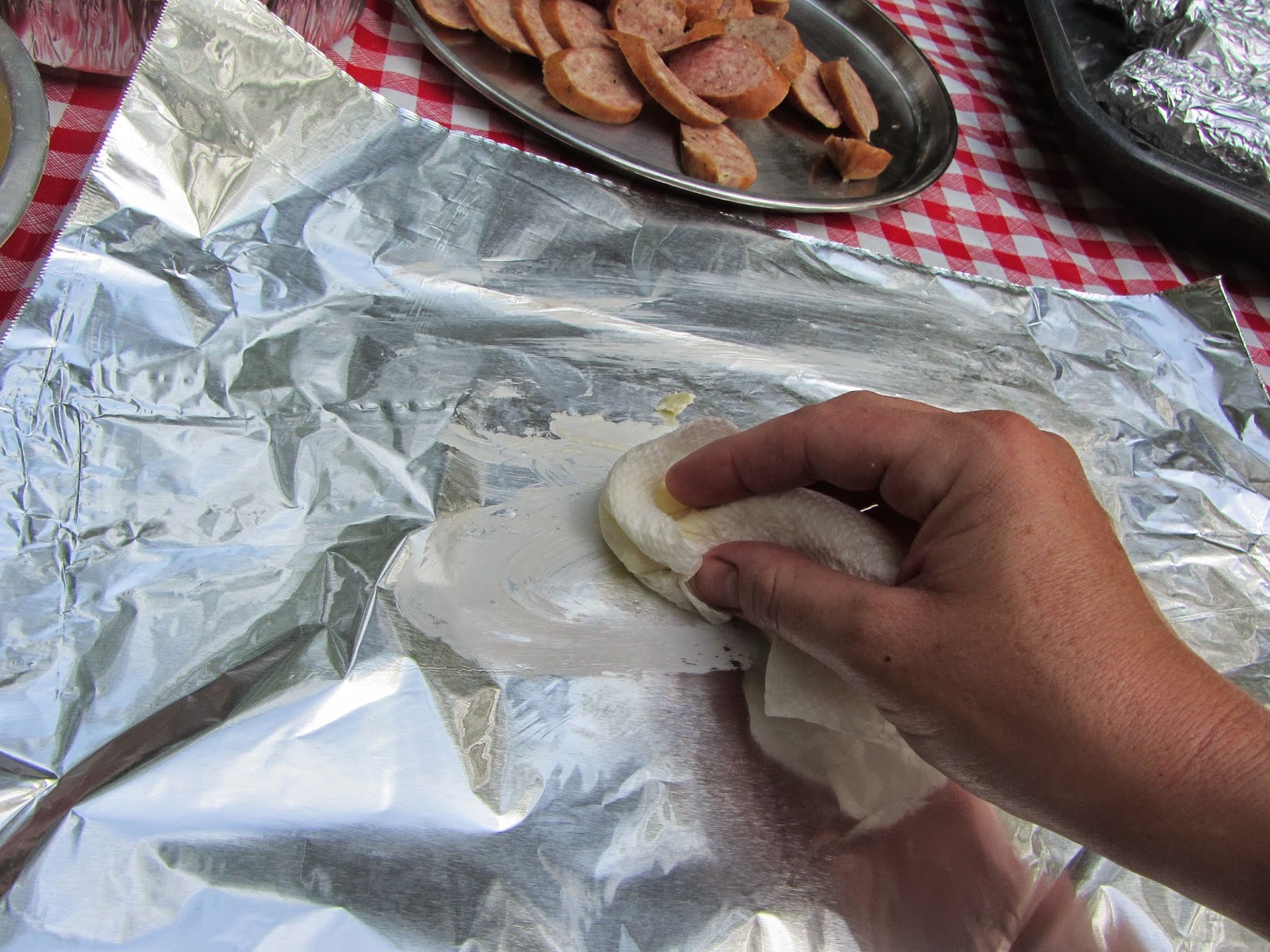 The Unlikely Homeschool: Hobo Packs: Easy Campfire Meal