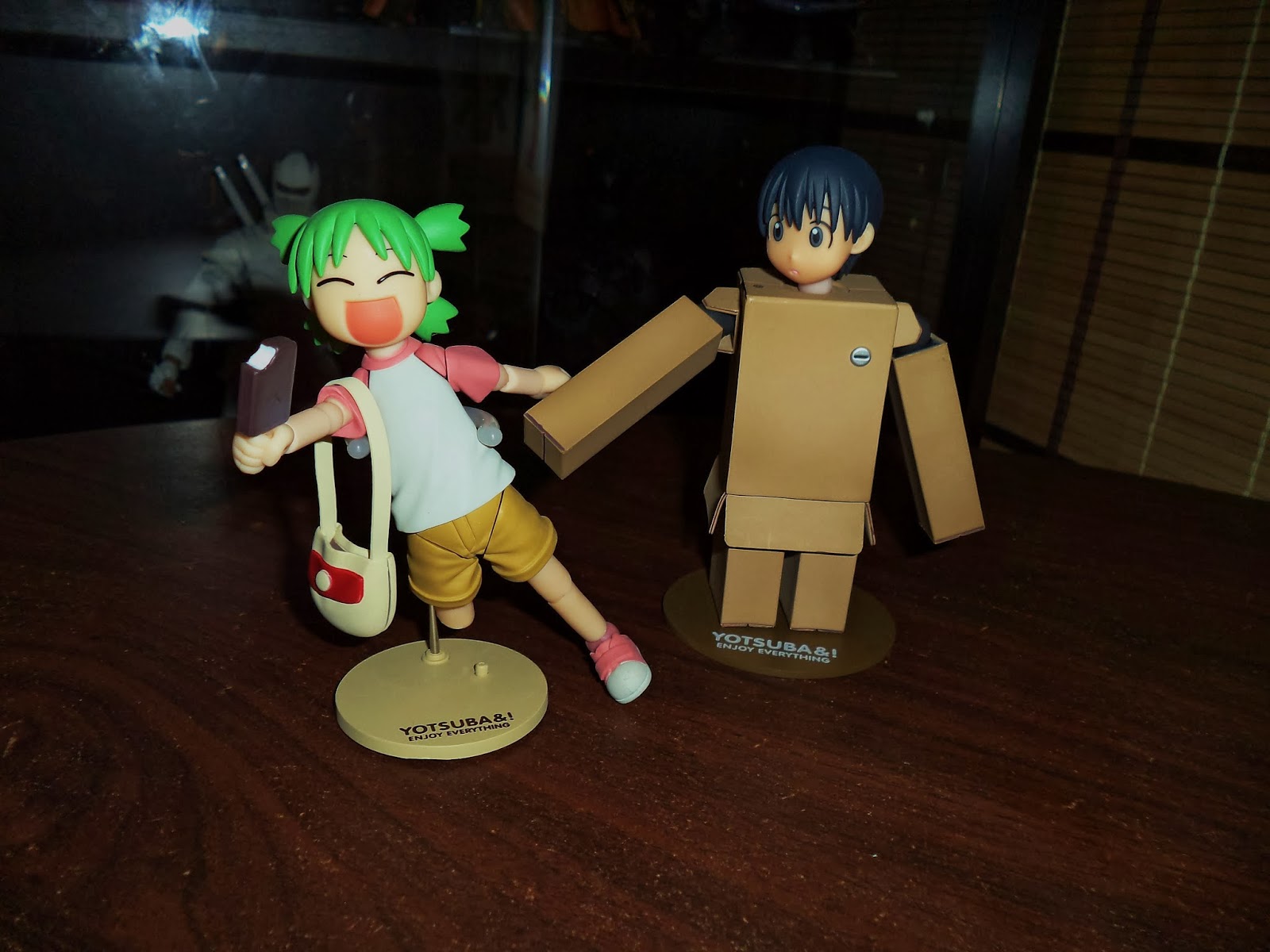 Angels and Summer: Revoltech Yotsuba & Danbo Review