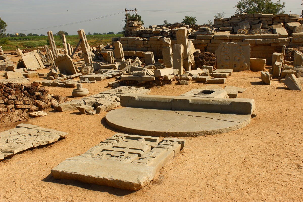 Journeys across Karnataka: Ruins of a Stupa, Kanaganahalli-Sannati