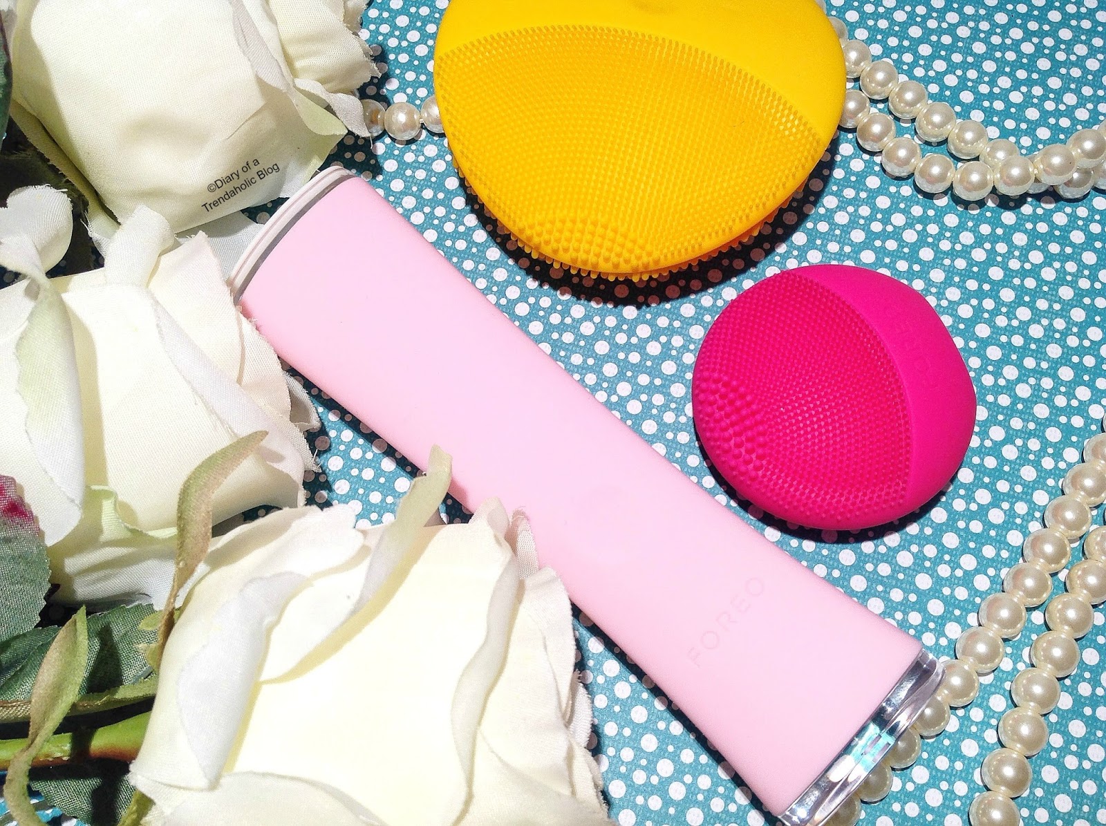 Diary of a Trendaholic : Foreo Espada Blue Light Acne Treatment Review