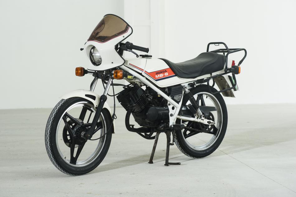 Honda M Club: Honda MB8