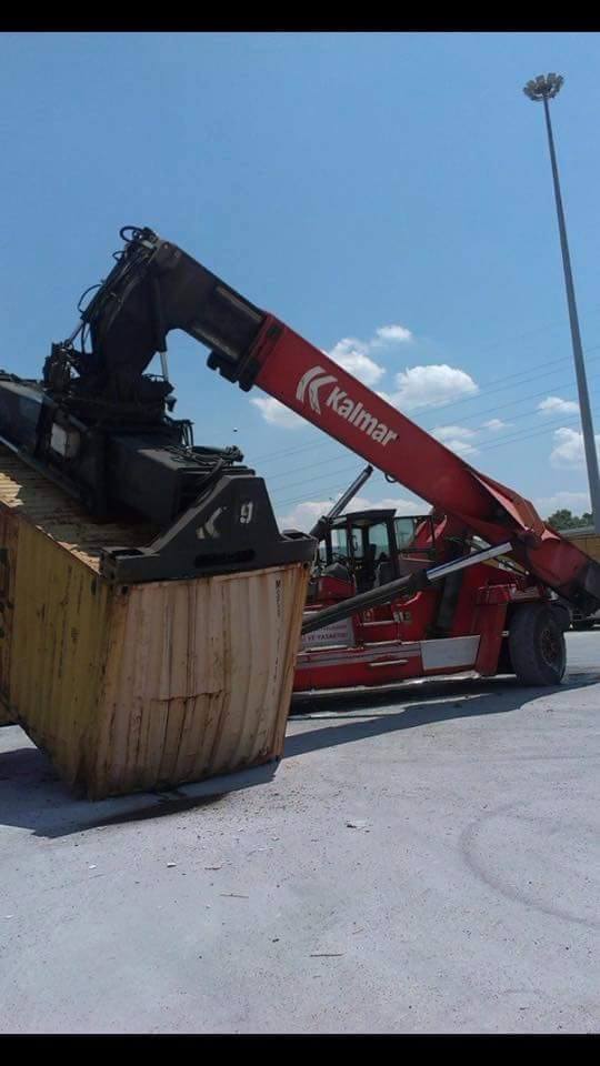 Reach Stacker Accident