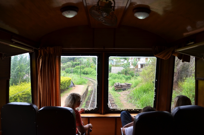 Endless Traveling Map: The Train Journey from Ella to Kandy, Sri Lanka