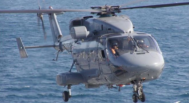 Naval Helicopter Dhruv Gets Foldable Rotors ~ AFOWO