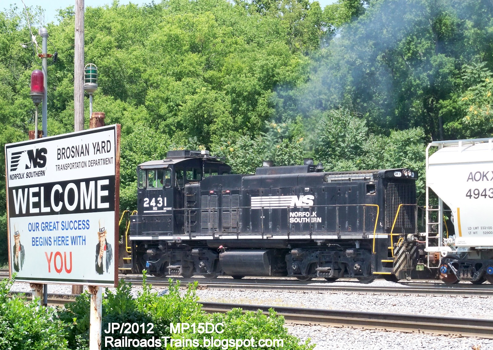 RAILROAD Freight Train Locomotive Engine EMD GE Boxcar BNSF,CSX,FEC ...