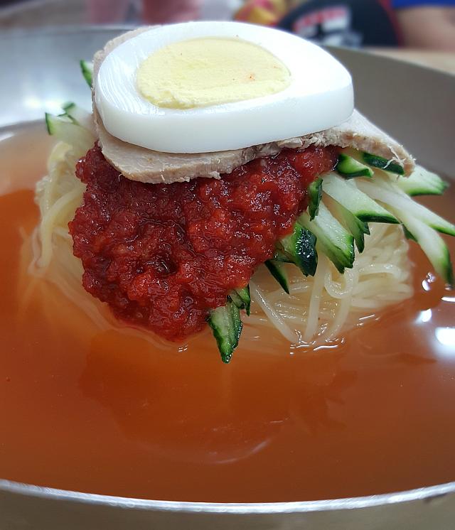 Purple Taste: [Busan] Choryang Milmyeon 초량밀면