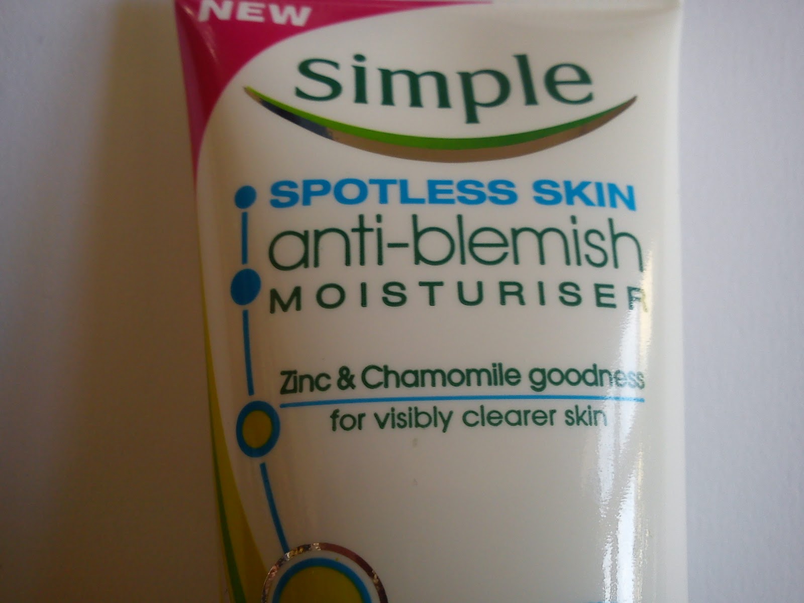 Simple Spotless Skin Anti-Blemish Moisturiser Review - Paperblog