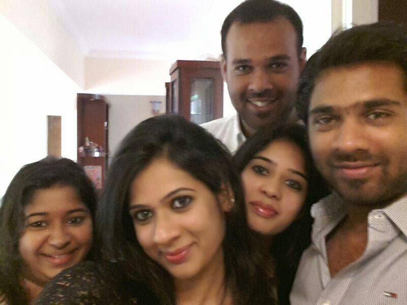 Actor Ratheesh's daughter Parvathy to make her film debut - FUNMIXURES