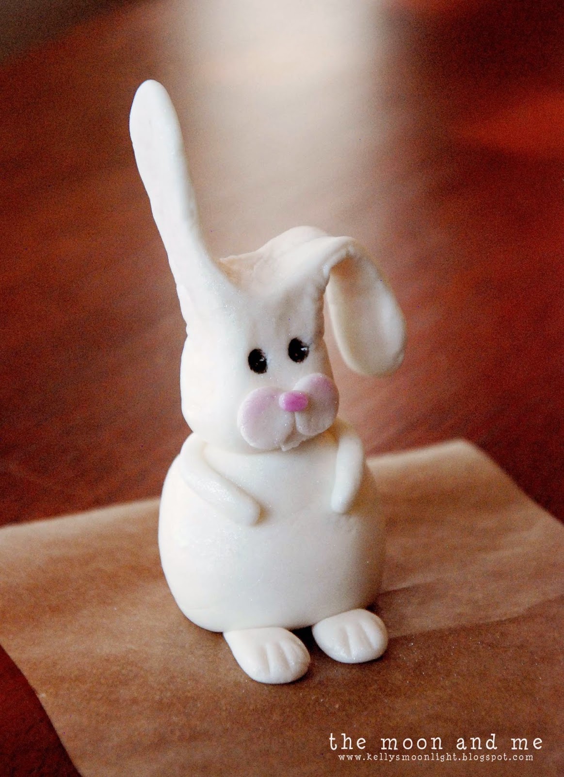 The Moon and Me: How To Make A Fondant Bunny