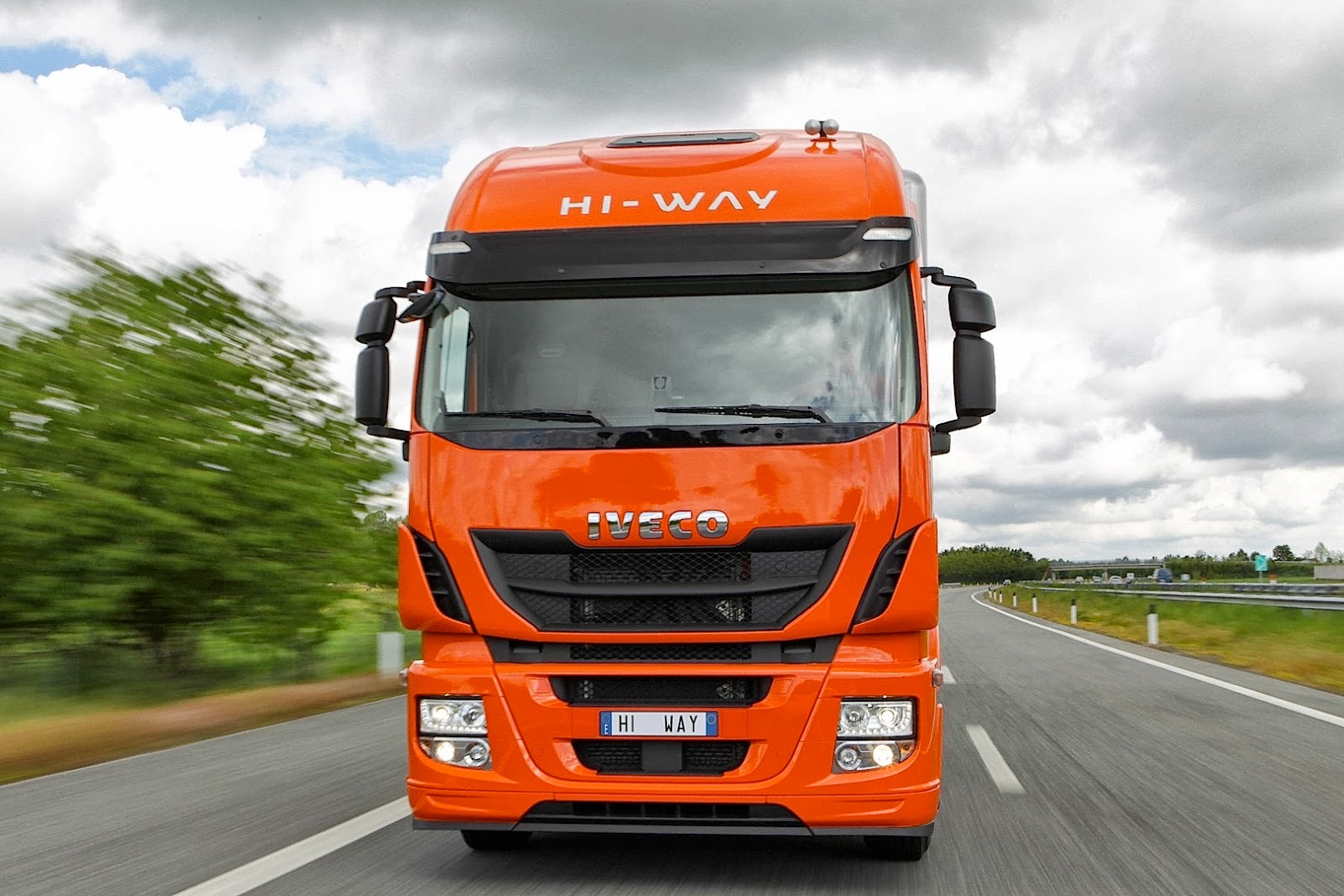 CAMINHÕES TOP: IVECO HI-WAY!