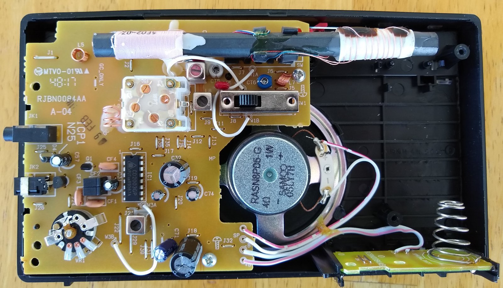 RADIO-TIMETRAVELLER: Review Of The Panasonic RF-562DD Receiver