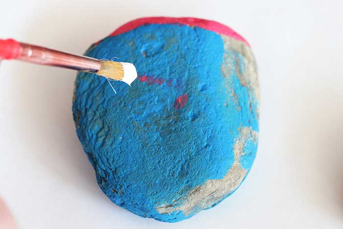 Paw Print Rock Craft for Kids: Family Dinner Book Club | Sunny Day Family