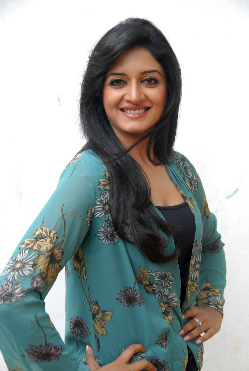 Vimala Raman Photoshoot in Black Dress | Tamil - Movies, Songs, Lyrics ...