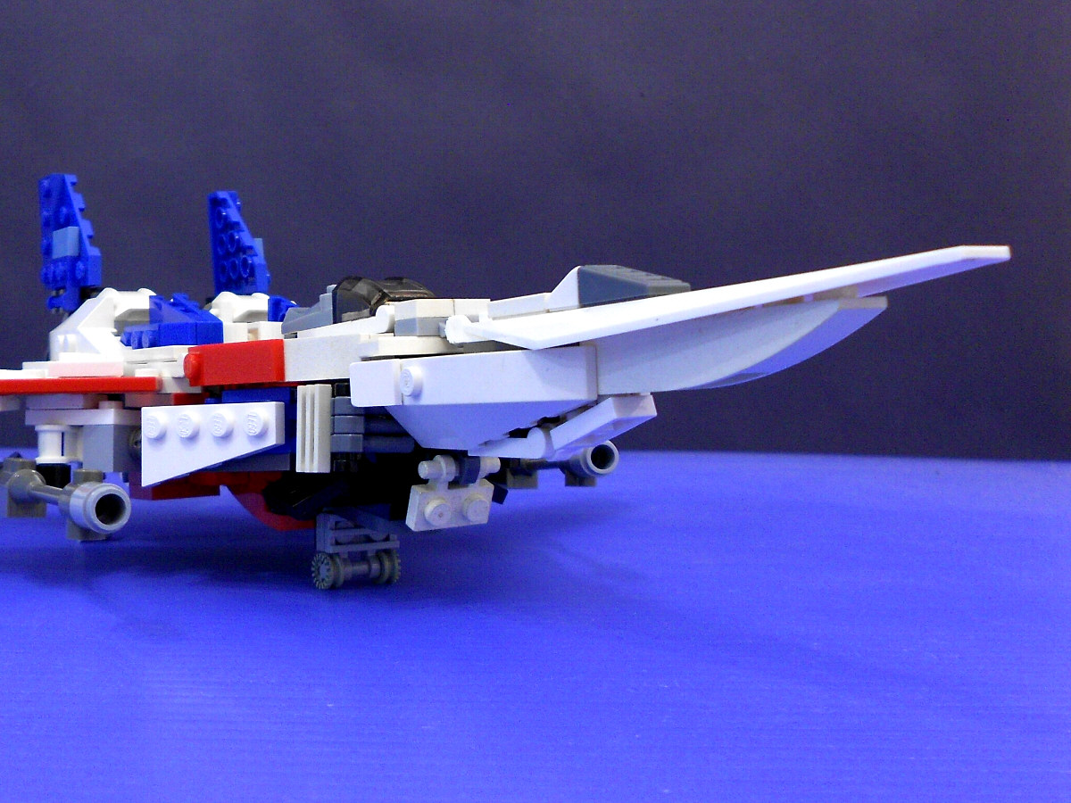 Alanyuppie's LEGO Transformers: LEGO Red White & Blue