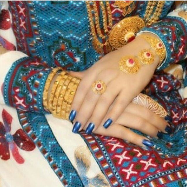 BALOCHI SONGS AND VIDEOS: Baloch Girls balochi culture balochi dress