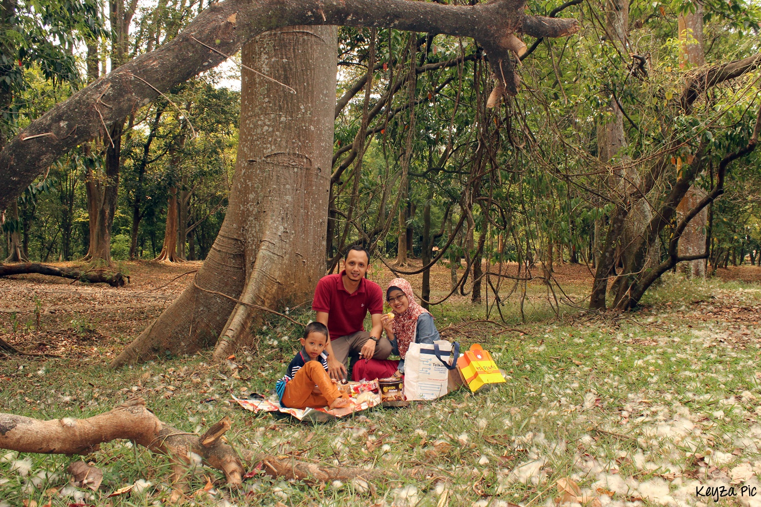 Foto Prewed Di Bogor : Foto Prewed Di Kebun Raya Bogor Bayar ...