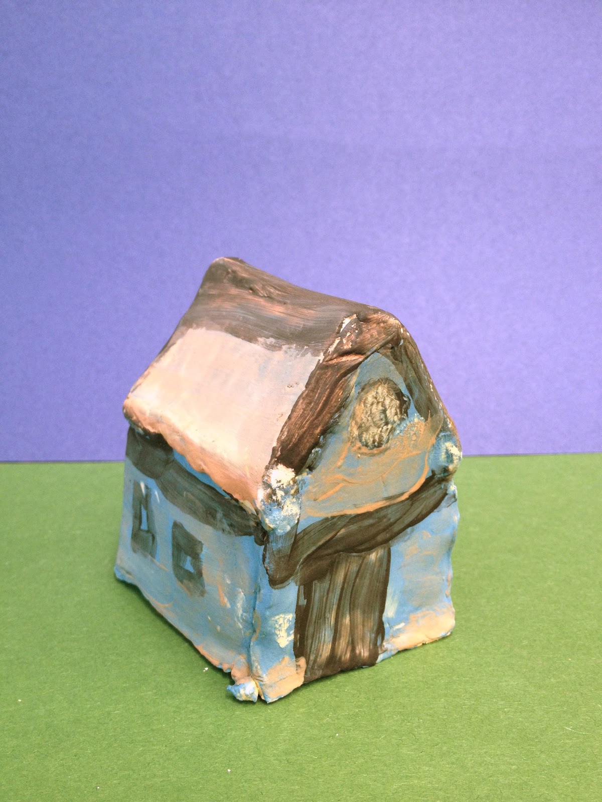 Voilà Art Room: Houses made from Clay Slabs