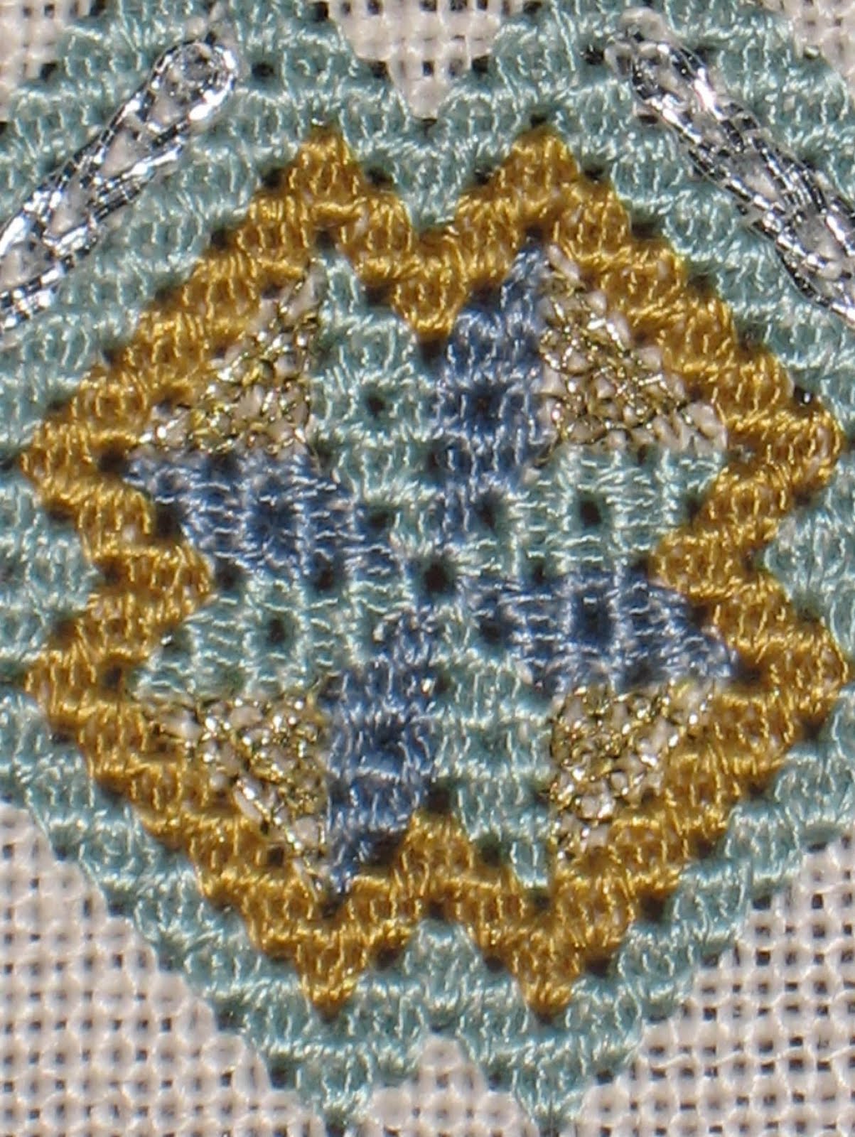 Stitching with Kittens: Some New Gold Stitches