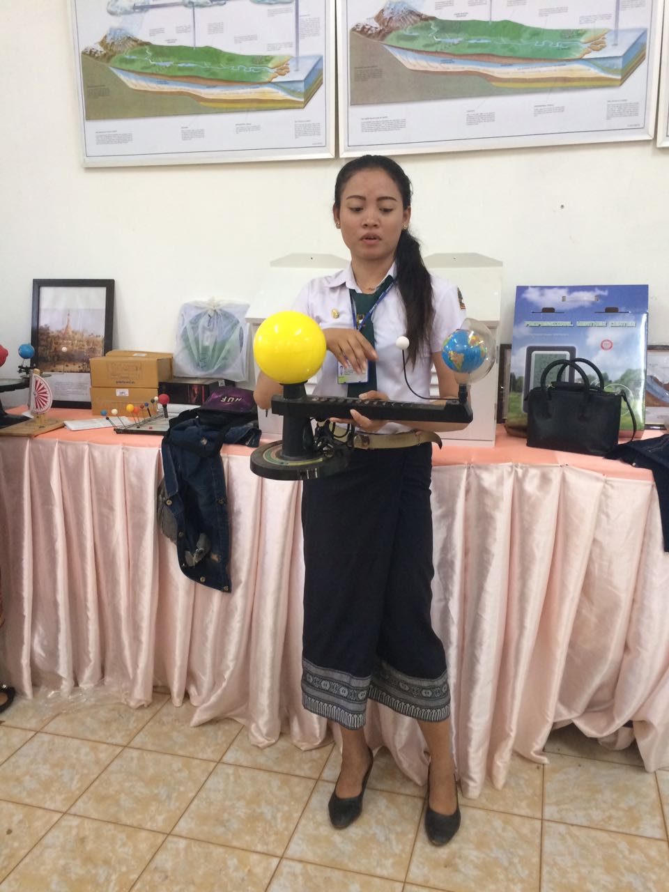 ປູກປັນຍາ ພັດທະນາຄວາມຮູ້: พฤษภาคม 2016