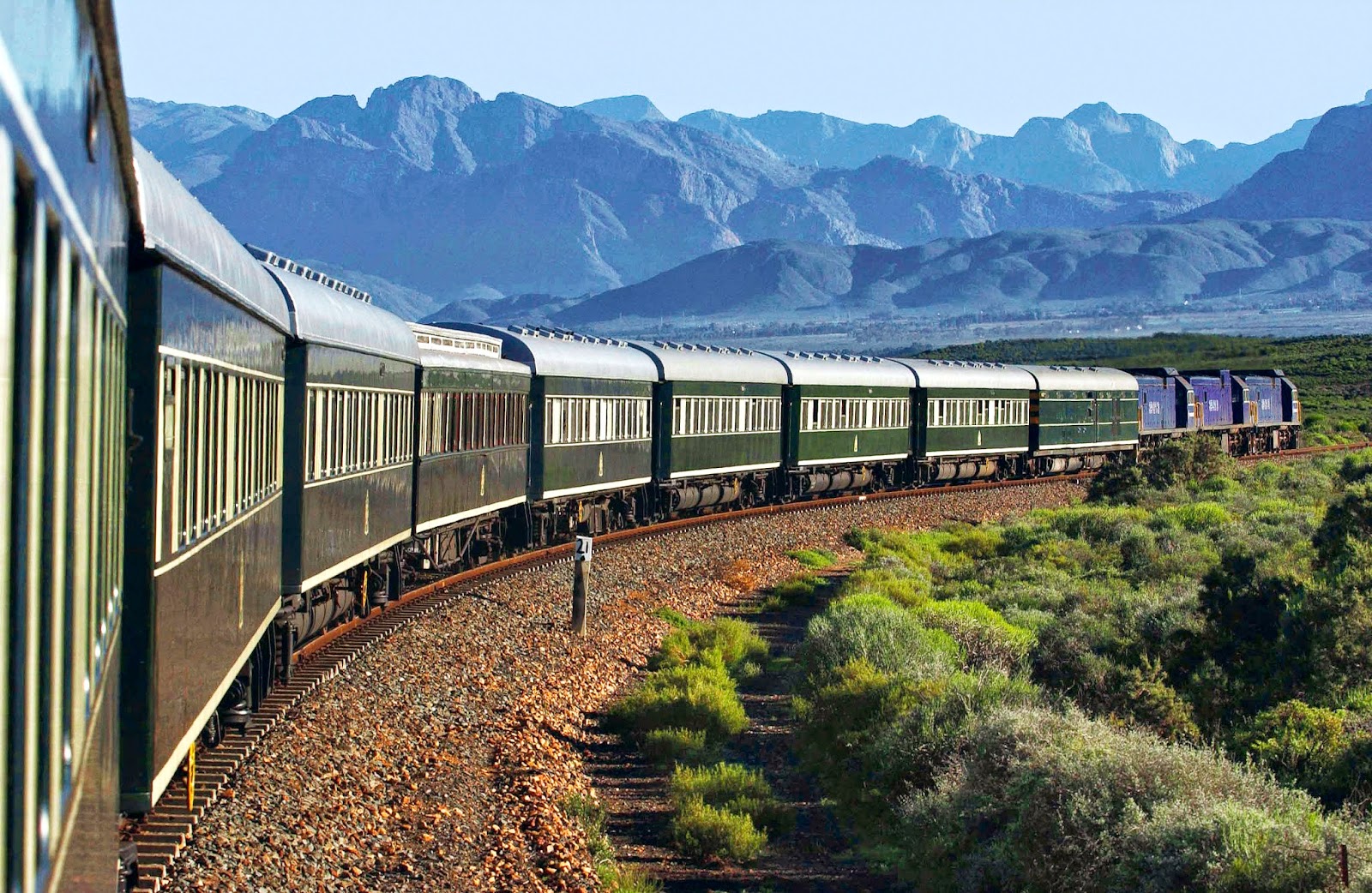 LO QUE BUSCAS AQUÍ LO ENCUENTRAS: EL ROVOS RAIL EL TREN MAS LUJOSO