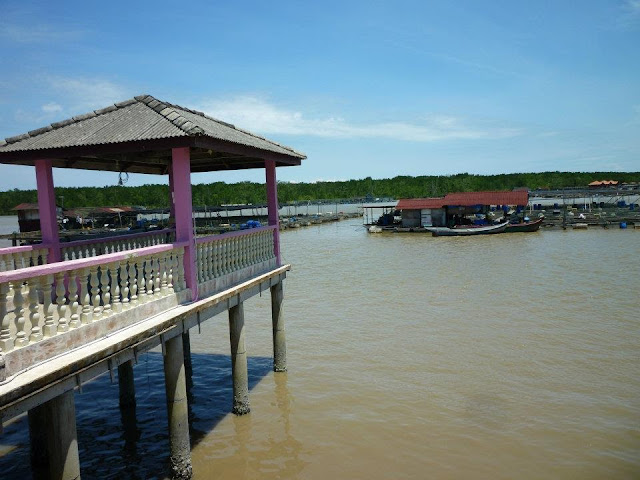 My Palace, My symphony of life and the rhythm in My heart: Kukup Island ...