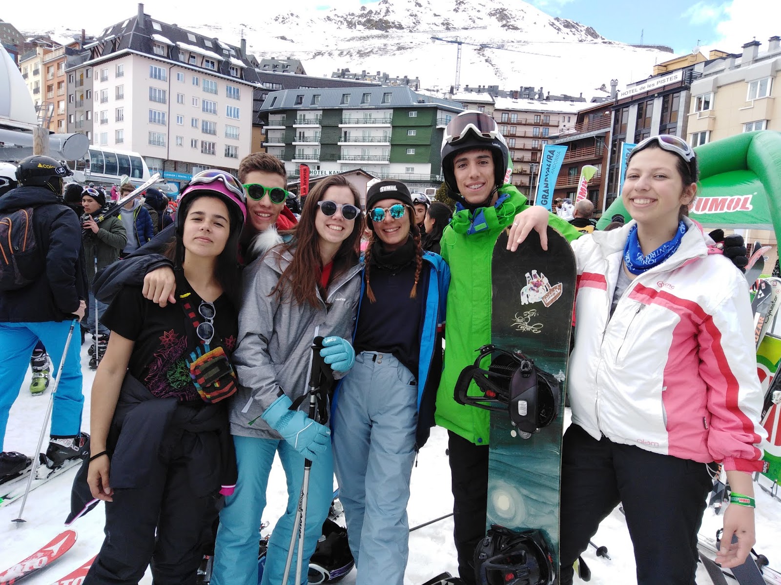 SUMOL SNOWTRIP 2019 - Bookaholic