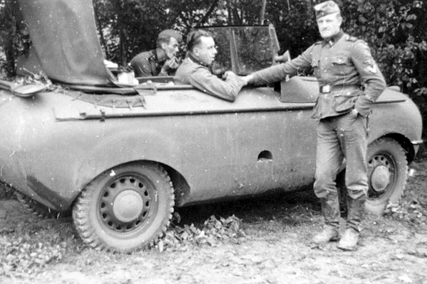 Armour force / Panssaroitu voima : Trippel SG 6 Pionier