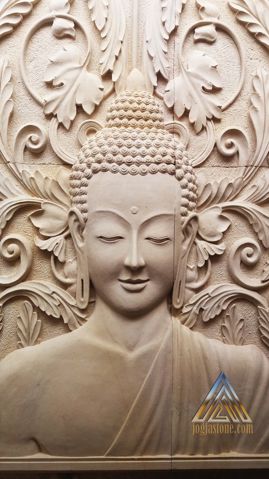 RELIEF BUDHA DARI BATU ALAM