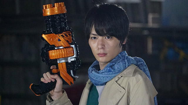 Kamen Rider Build - Hawk Gatling Form Debut - JEFusion