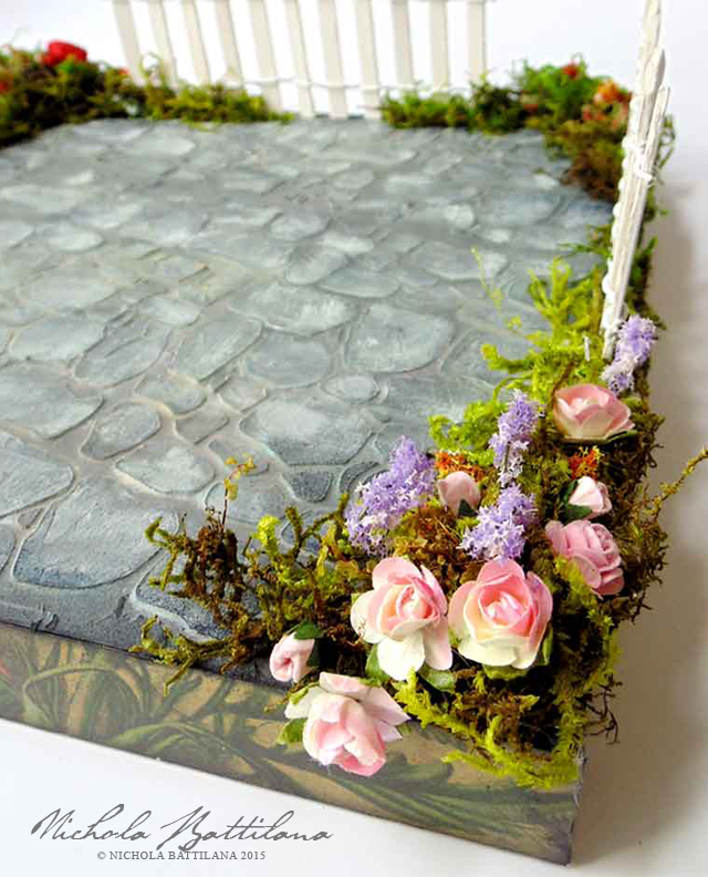 Pixie Hill: Miniature Floral Tea Cottage