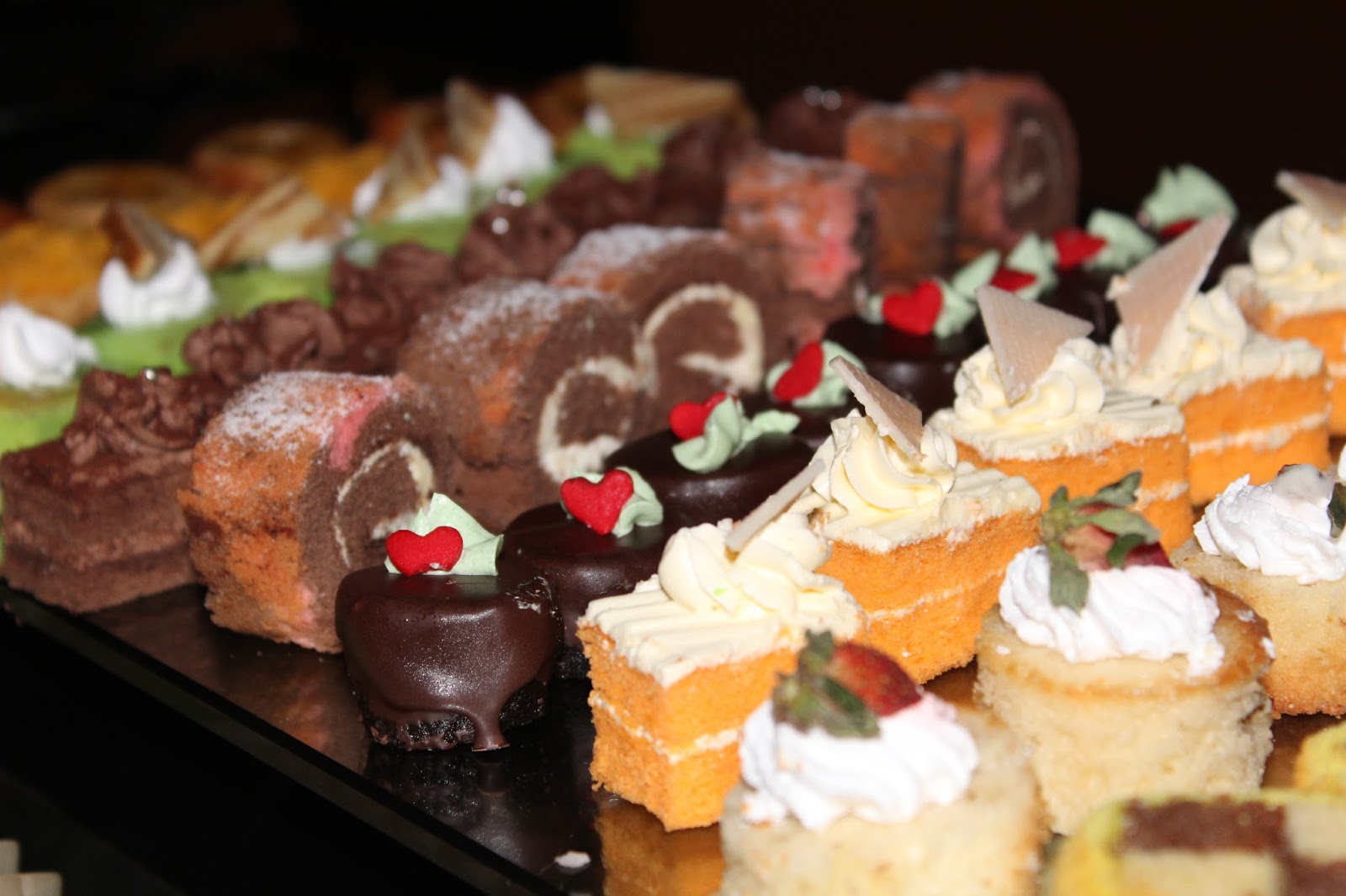 WOW KL! International Buffet with Culture Show at Saloma Theatre ...