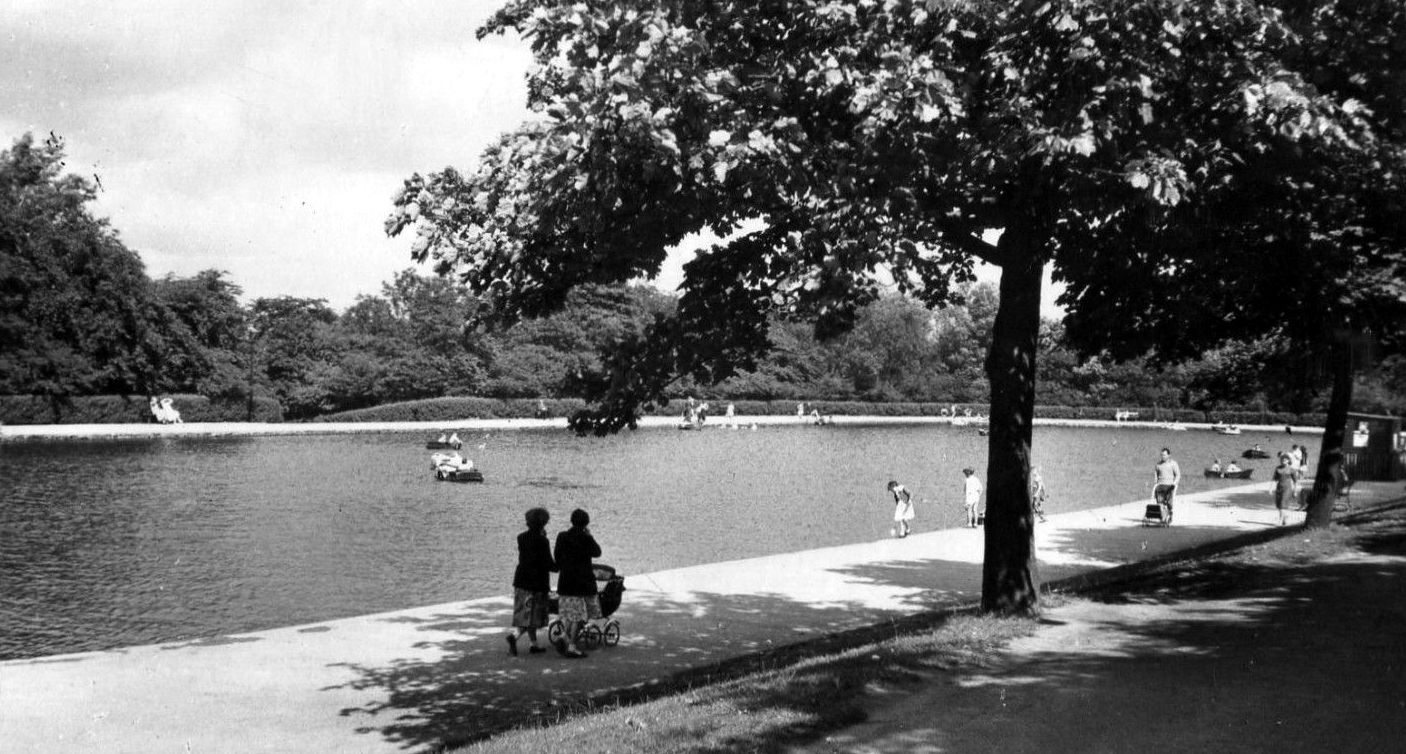 Tour Scotland: Old Photograph Boating Pond Springburn Park Glasgow Scotland