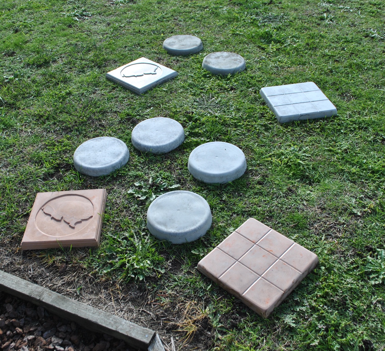 DIY Kiwi: Fun with concrete pavers and planter pots